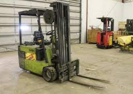 Chariots élevateurs frontaux electriques Clark évaluation - Page 6