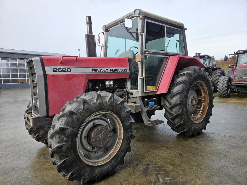 Massey Ferguson 2620 Technische Daten des Allradtraktors (1981 - 1985) | LECTURA Specs