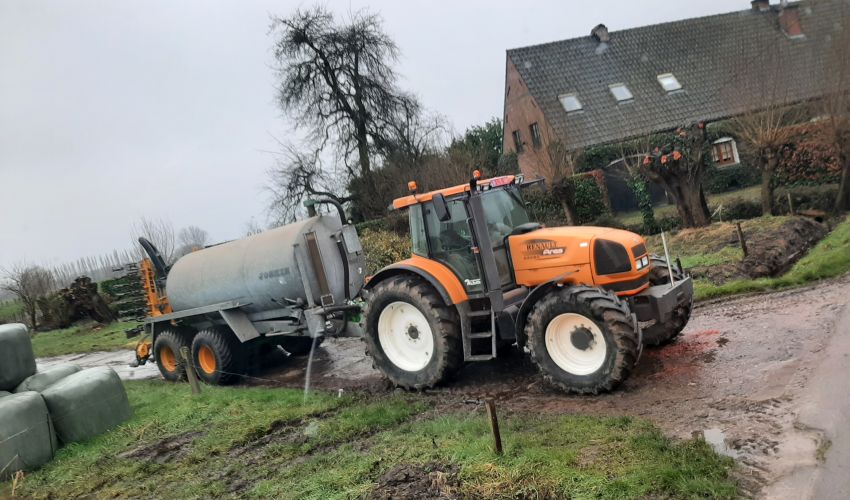 Renault Ares 826 RZ IC PS Technische Daten des Allradtraktors (2002 ...