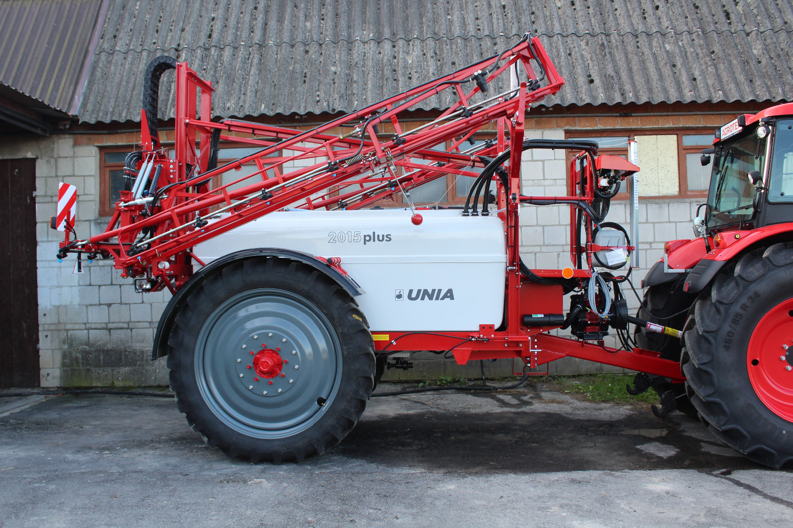 Unia Plus 2015 Technische Daten, Datenblätter (2015-2025) | LECTURA Specs