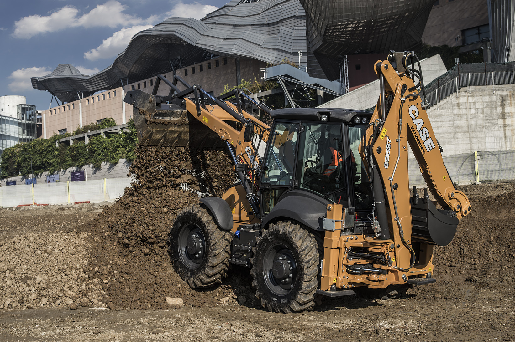 Case 695ST Technische Daten des Baggerladers (2017 - 2021) | LECTURA Specs