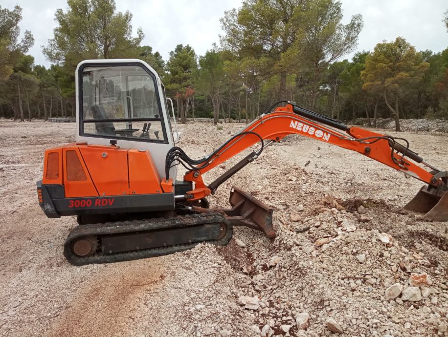 Neuson 3000 RDV Bagger technische Daten (1990 - 1995) | Bagger ...