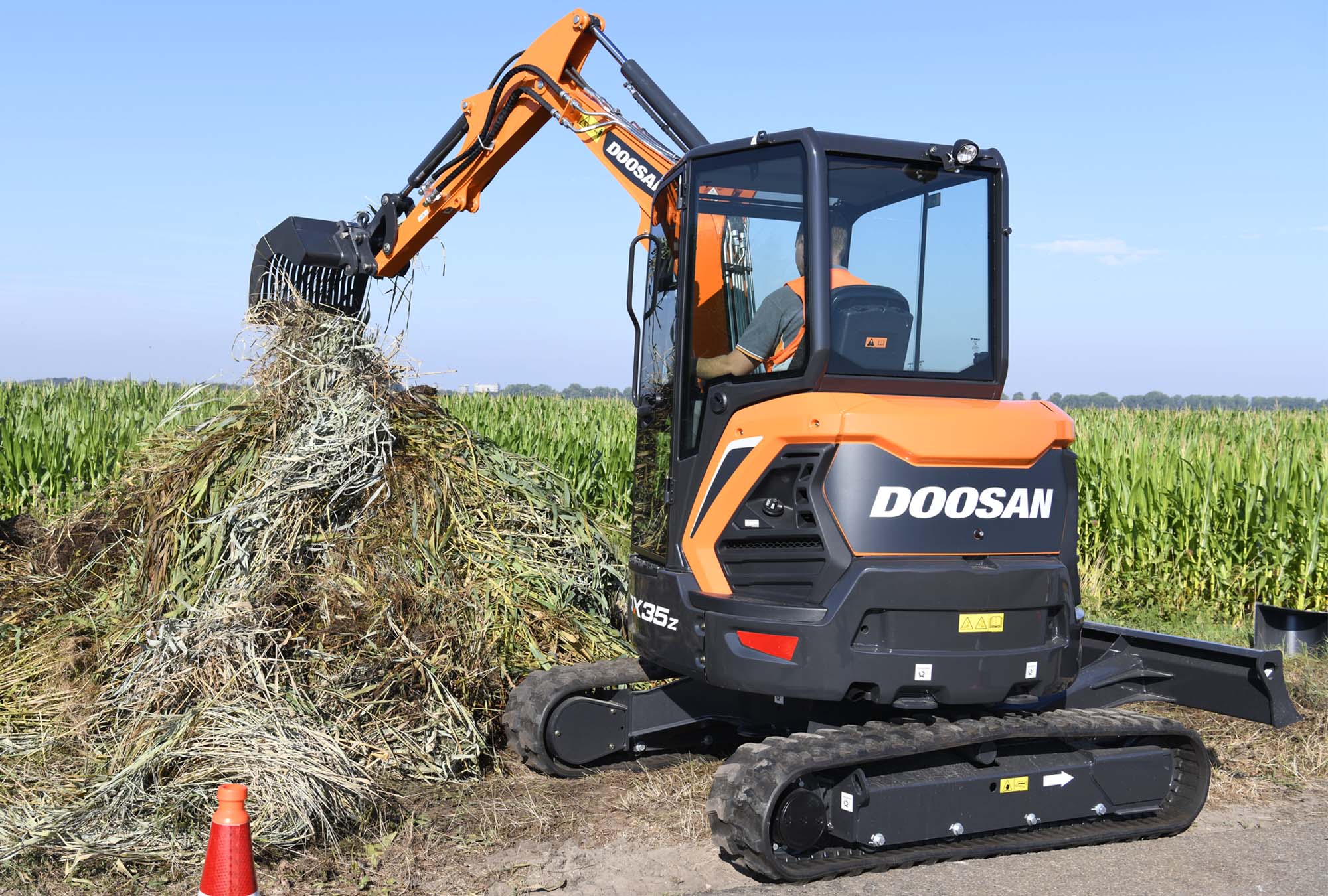 Develon DX35Z-7 Bagger technische Daten (2021 - 2023) | Bagger | LECTURA specs | LECTURA Specs