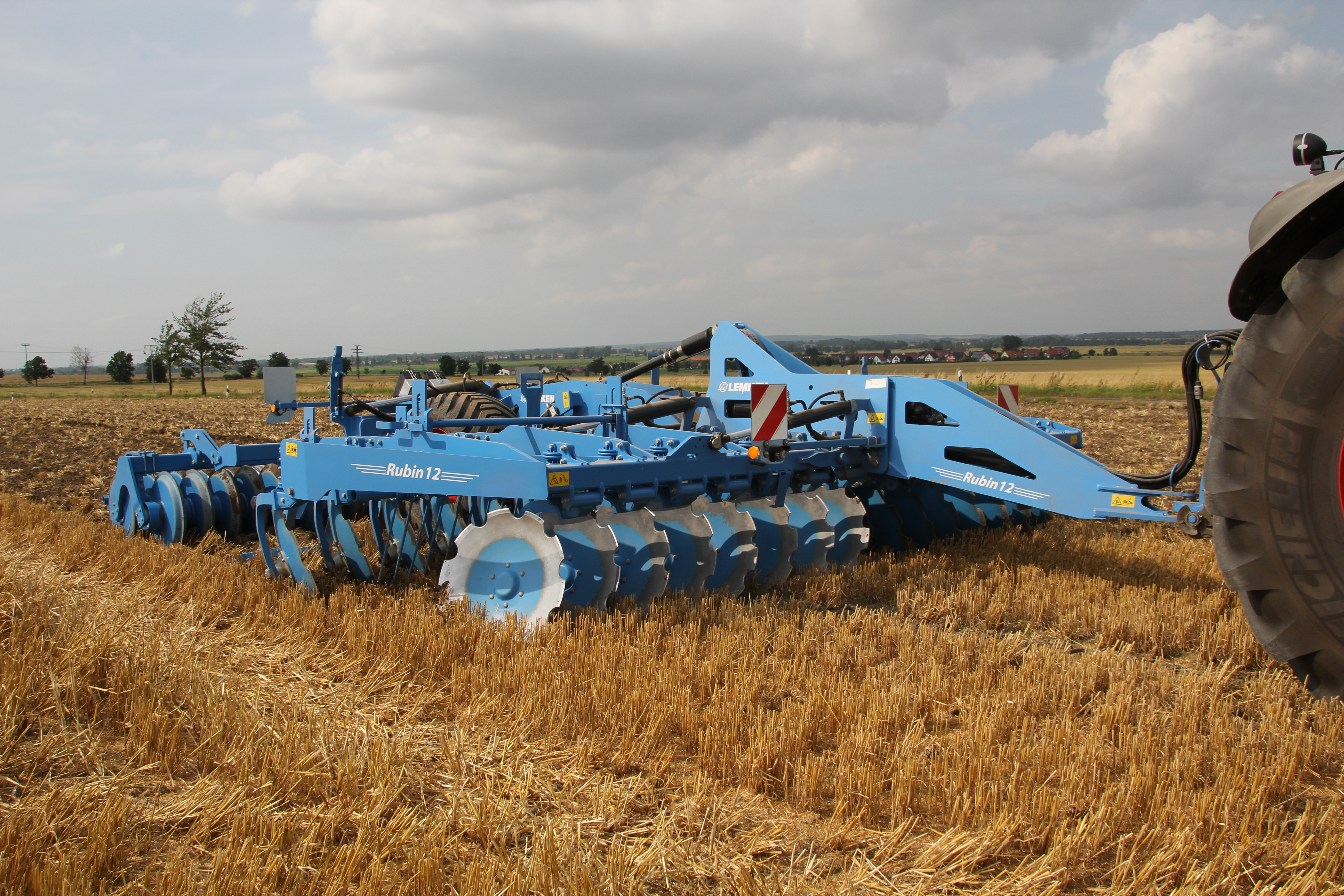 Lemken Rubin 12/300 U Technische Daten, Datenblätter (2015-2025) | LECTURA Specs